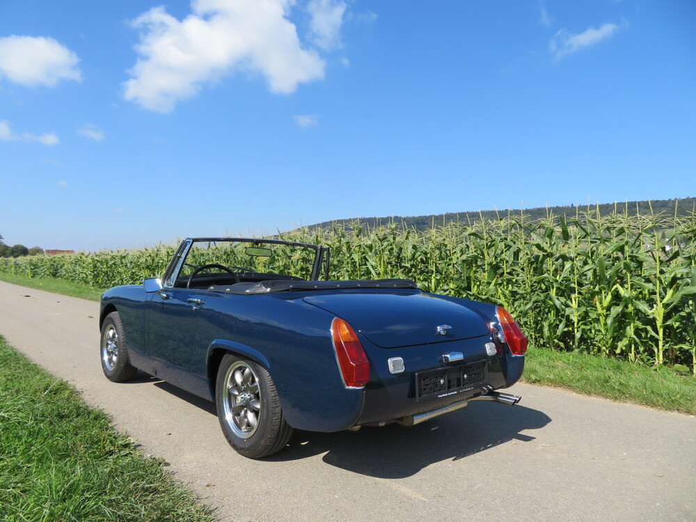 Touring Garage AG | MG Midget MkIII Cabriolet 1971